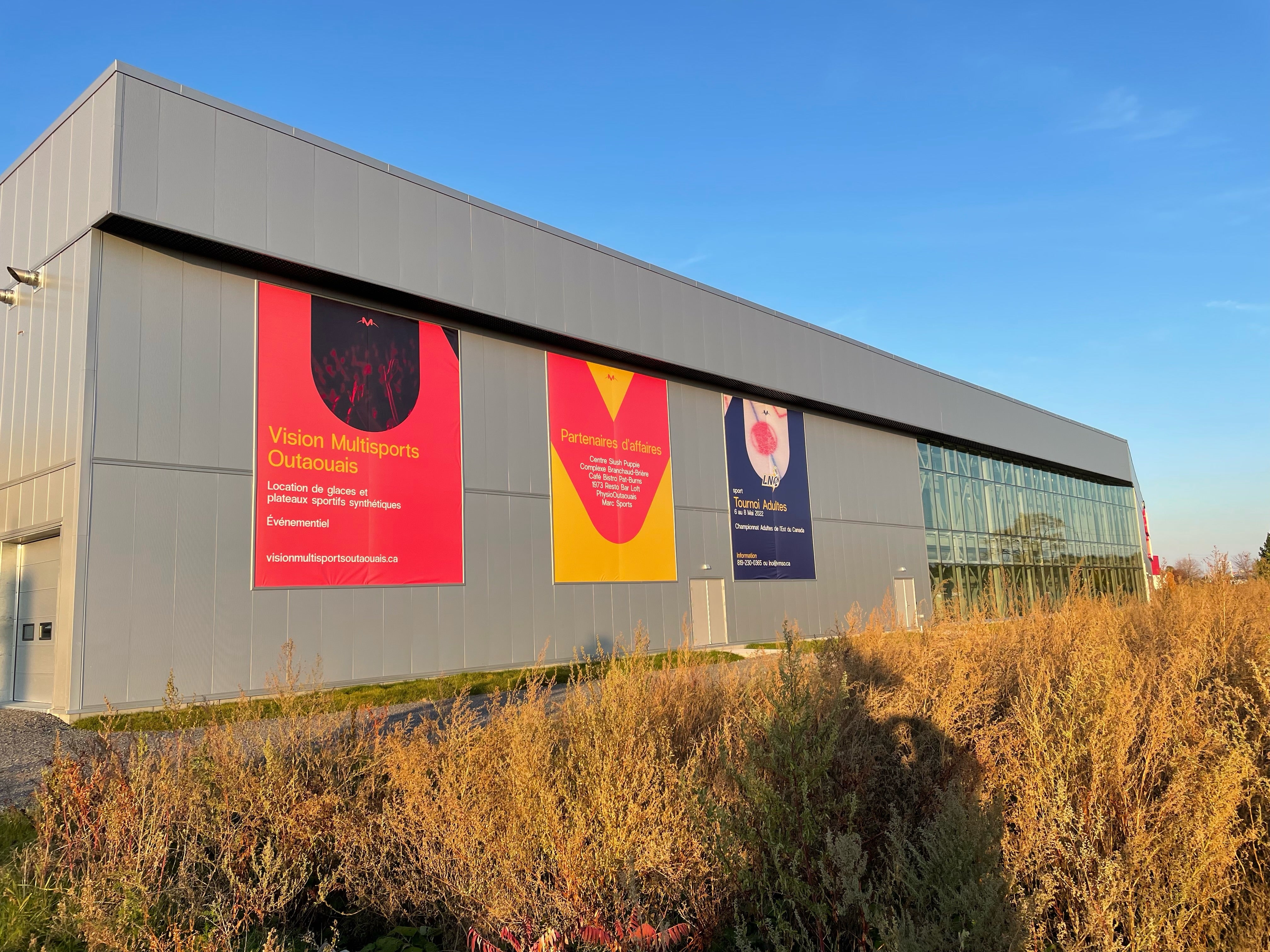 Large-format banner